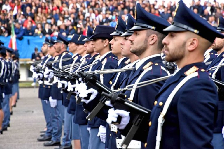 Concorso Polizia di Stato 2025 - Bando per 4617 Allievi Agenti - Studio Concorsi